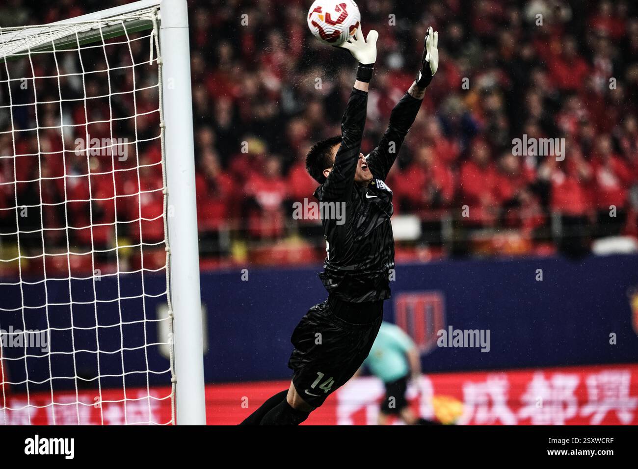 Chengdu Rongcheng Football Club defeated Wuhan Three Towns Football ...