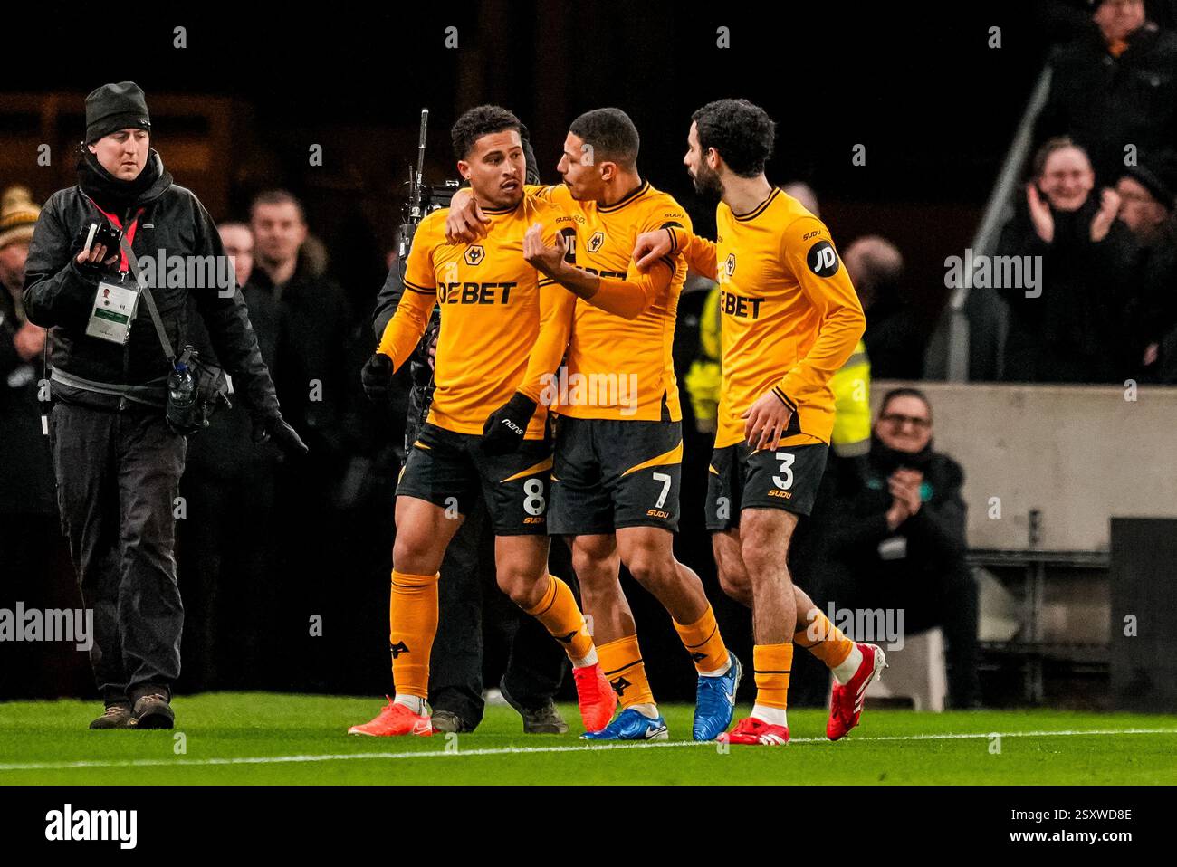 Wolverhampton, UK. 25th Feb, 2025. WOLVERHAMPTON, ENGLAND - FEBRUARY 25 ...