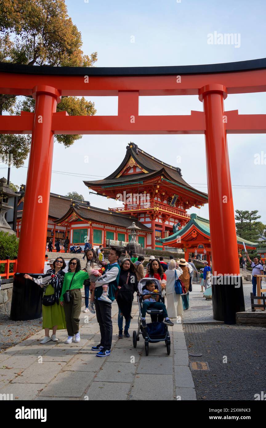 .View of the temple complex of the Fushimi Inari, an important Shinto ...