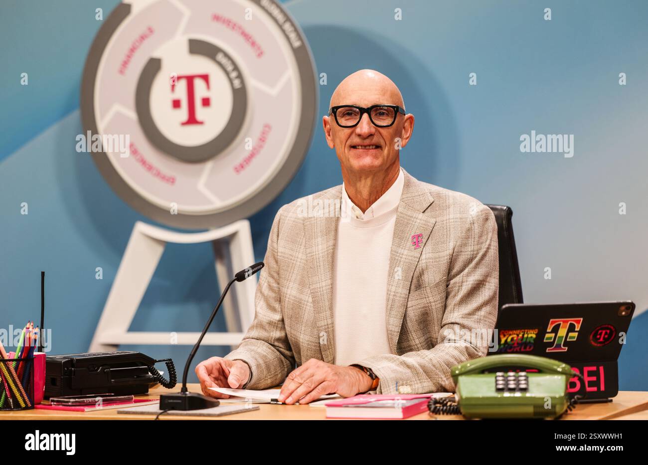 Bonn, Germany. 26th Feb, 2025. Timotheus Höttges, CEO of Deutsche Telekom, speaks at the annual ...