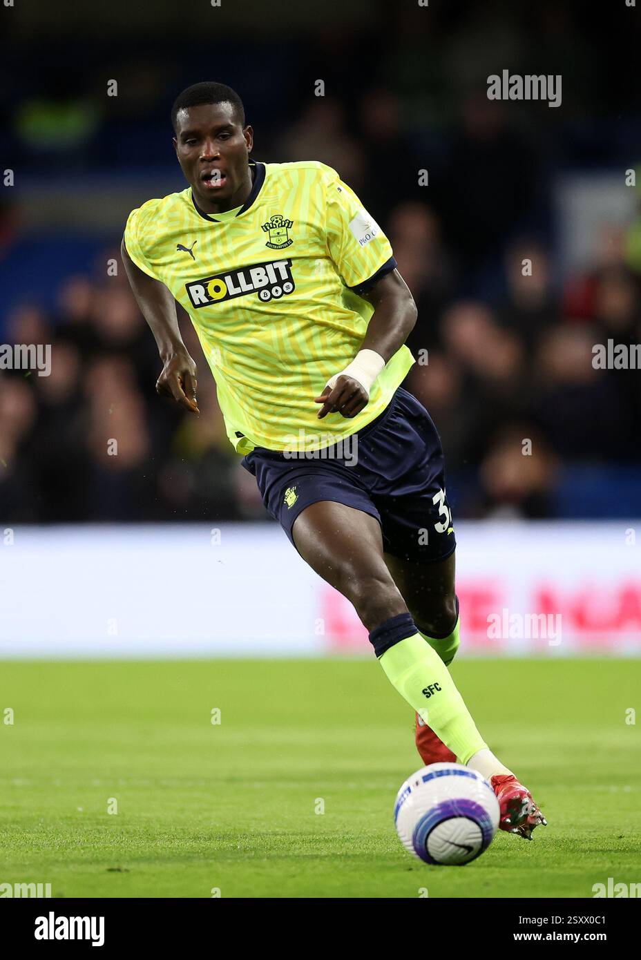 London, UK. 25th Feb, 2025. Paul Onuachu of Southampton during the ...