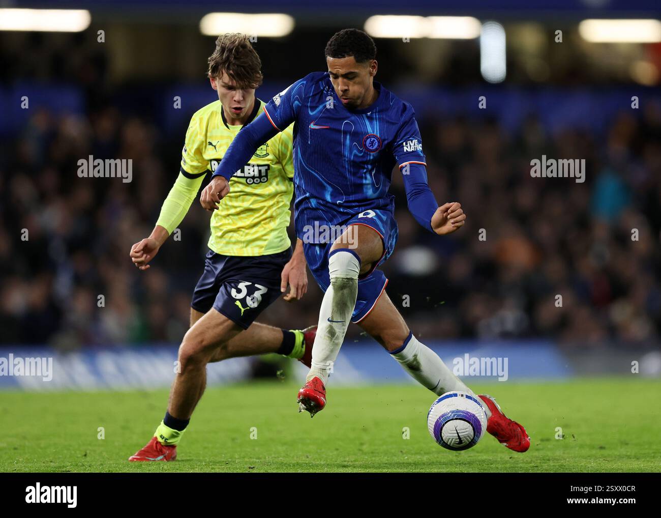 London, UK. 25th Feb, 2025. Levi Colwill of Chelsea with Tyler Dibling ...