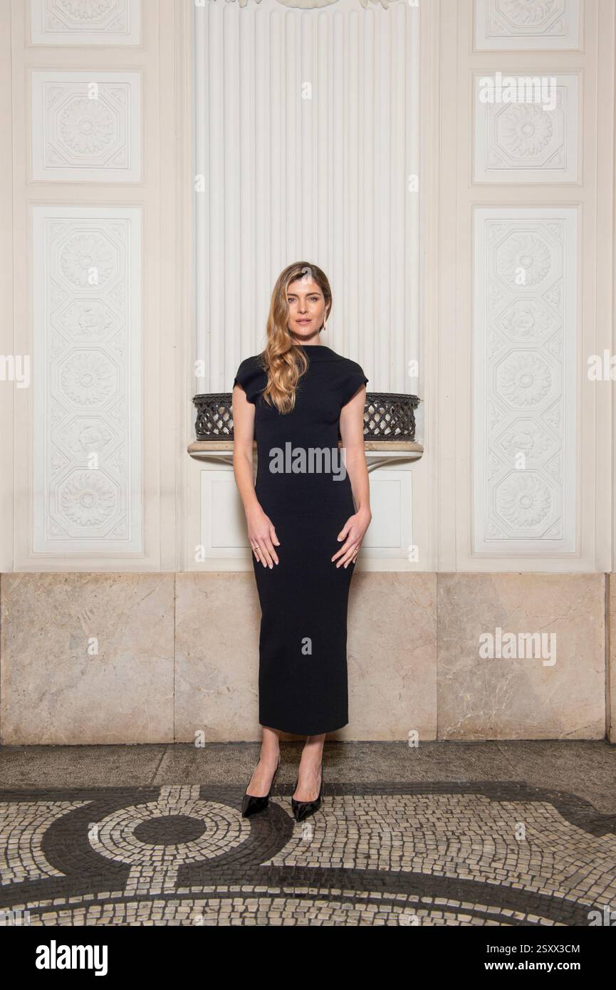 Vittoria Puccini Milano Fashion Week - Women F/W 25-26 Alberta Ferretti ...
