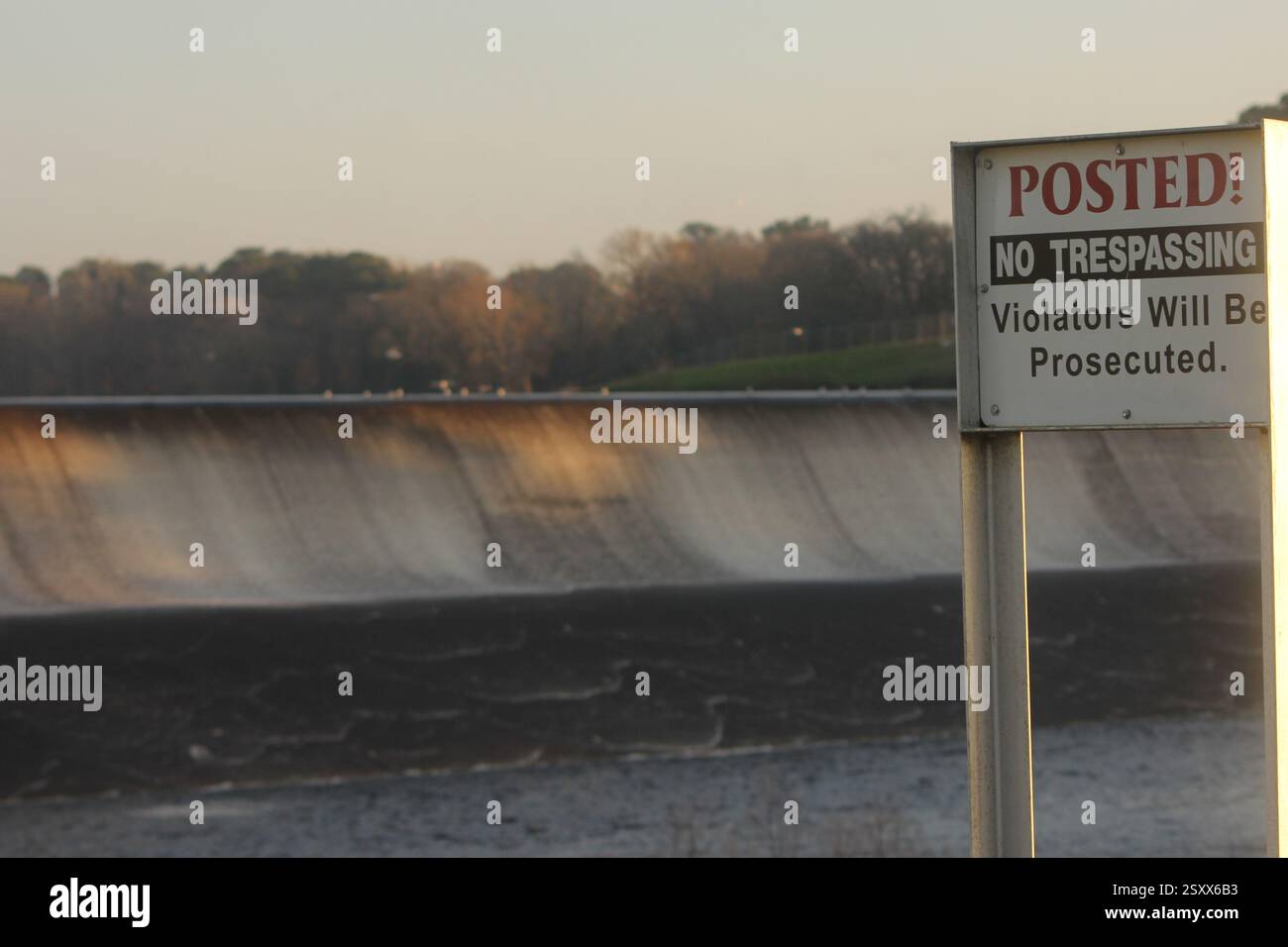 Dam on Lake Palestine in Rural East Texas Stock Photo - Alamy
