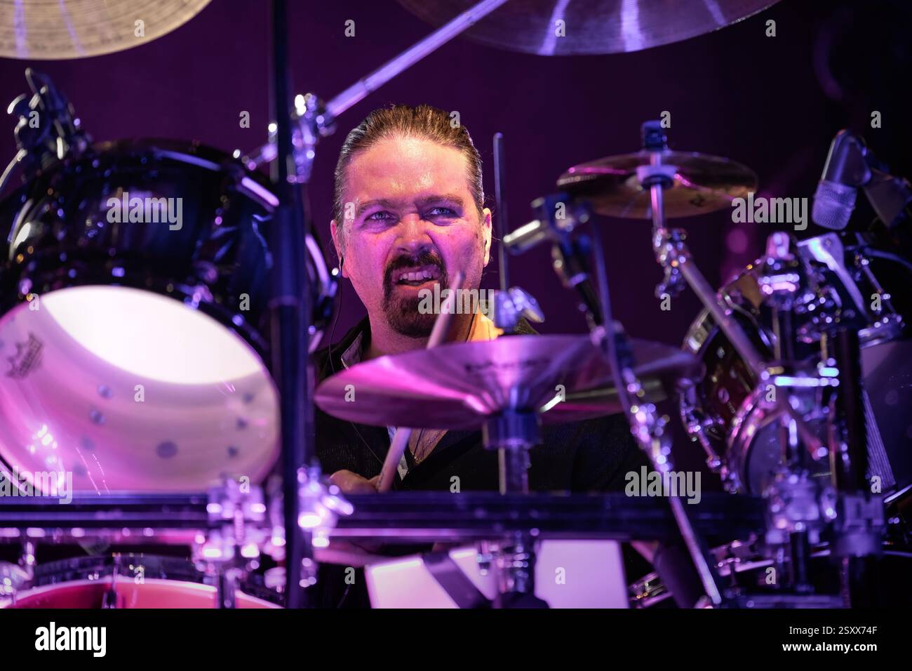 25th february 2025 hi-res stock photography and images - Alamy