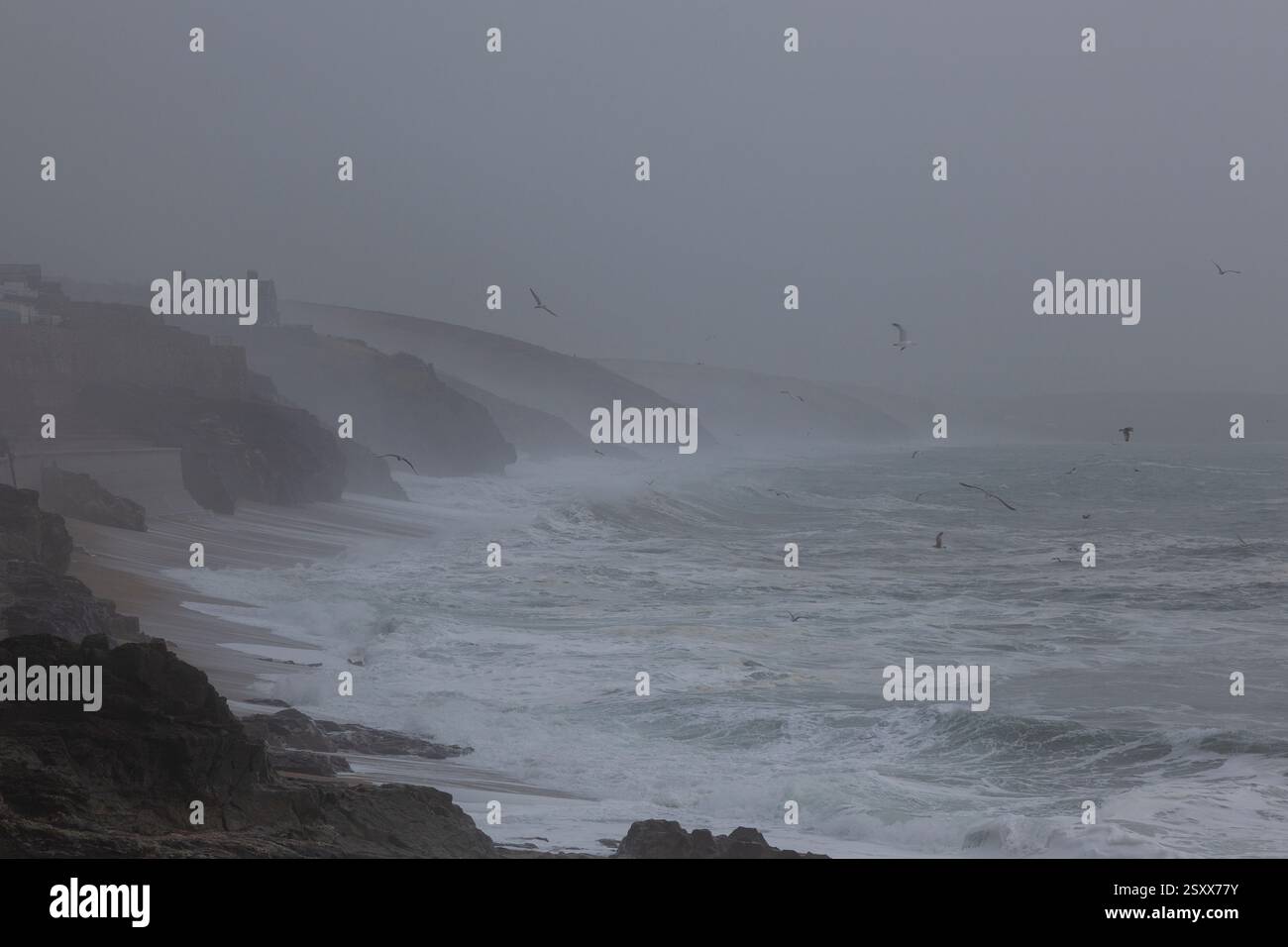 Rock cornwall village hi-res stock photography and images - Alamy