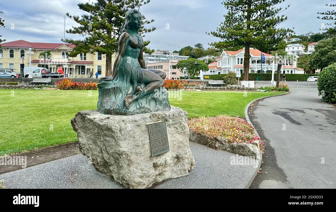 Bronze sculpture of maiden Pania of the reef Maori legend Art Deco Park ...