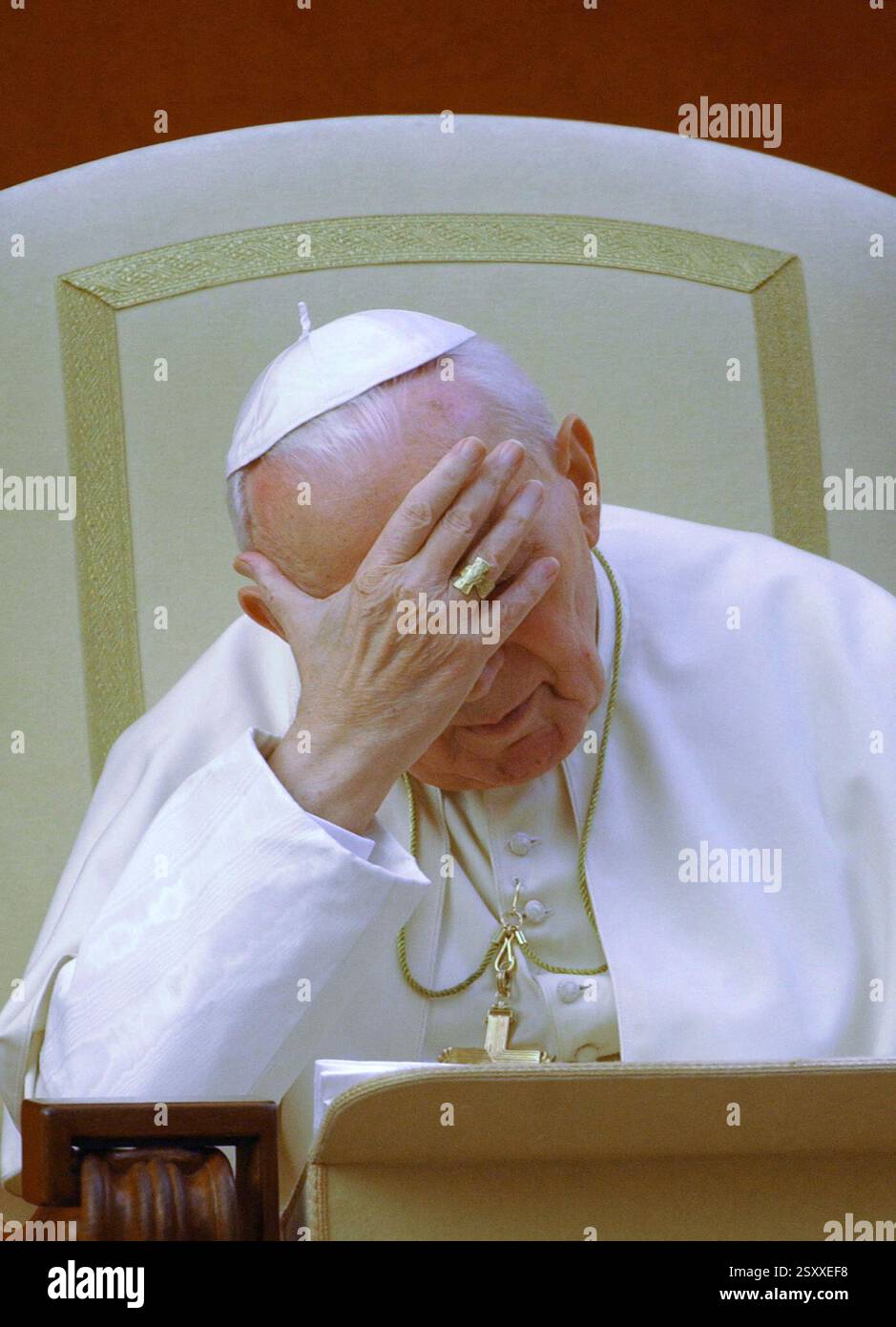 Unknown. 26th Feb, 2025. File photo dated July 10, 2002. Pope John Paul ...