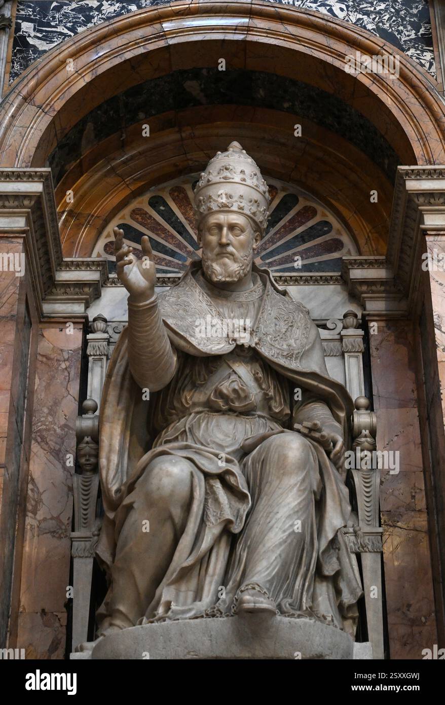 Rome, Italy, 26/02/2025, Statue of Pope Clement VIII on his tomb in the ...