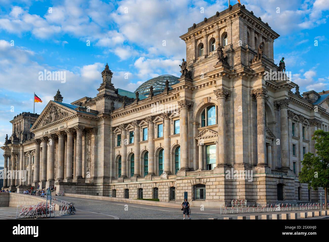 Berlin, Germany - July 18, 2010 : The Reichstag building. Neo ...