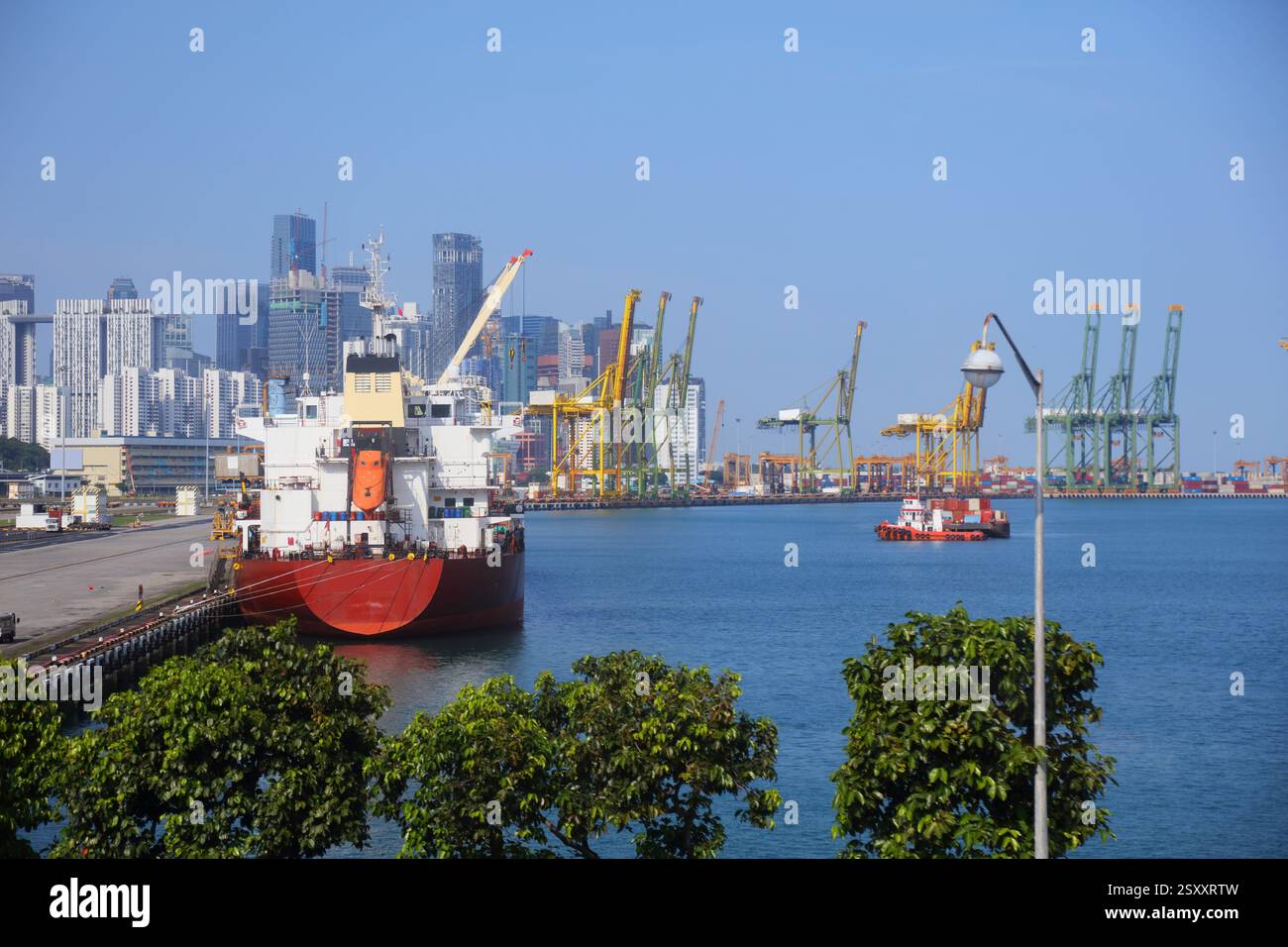 Port of Singapore, one of busiest shipping ports in the world ...