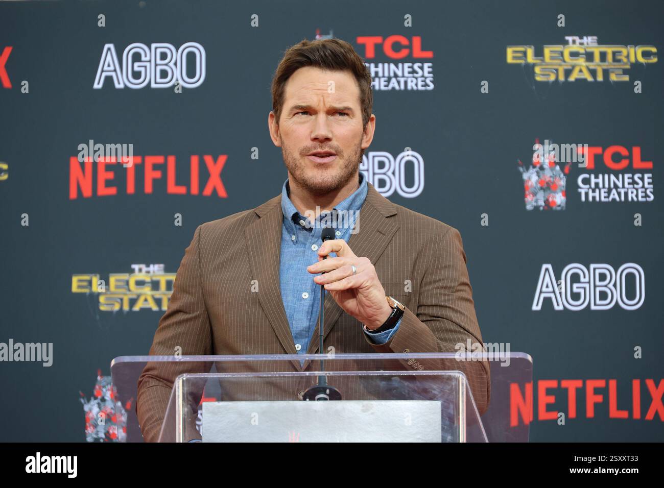 LOS ANGELES - FEB 21: Chris Pratt at the Russo Brothers Hand and Foot ...