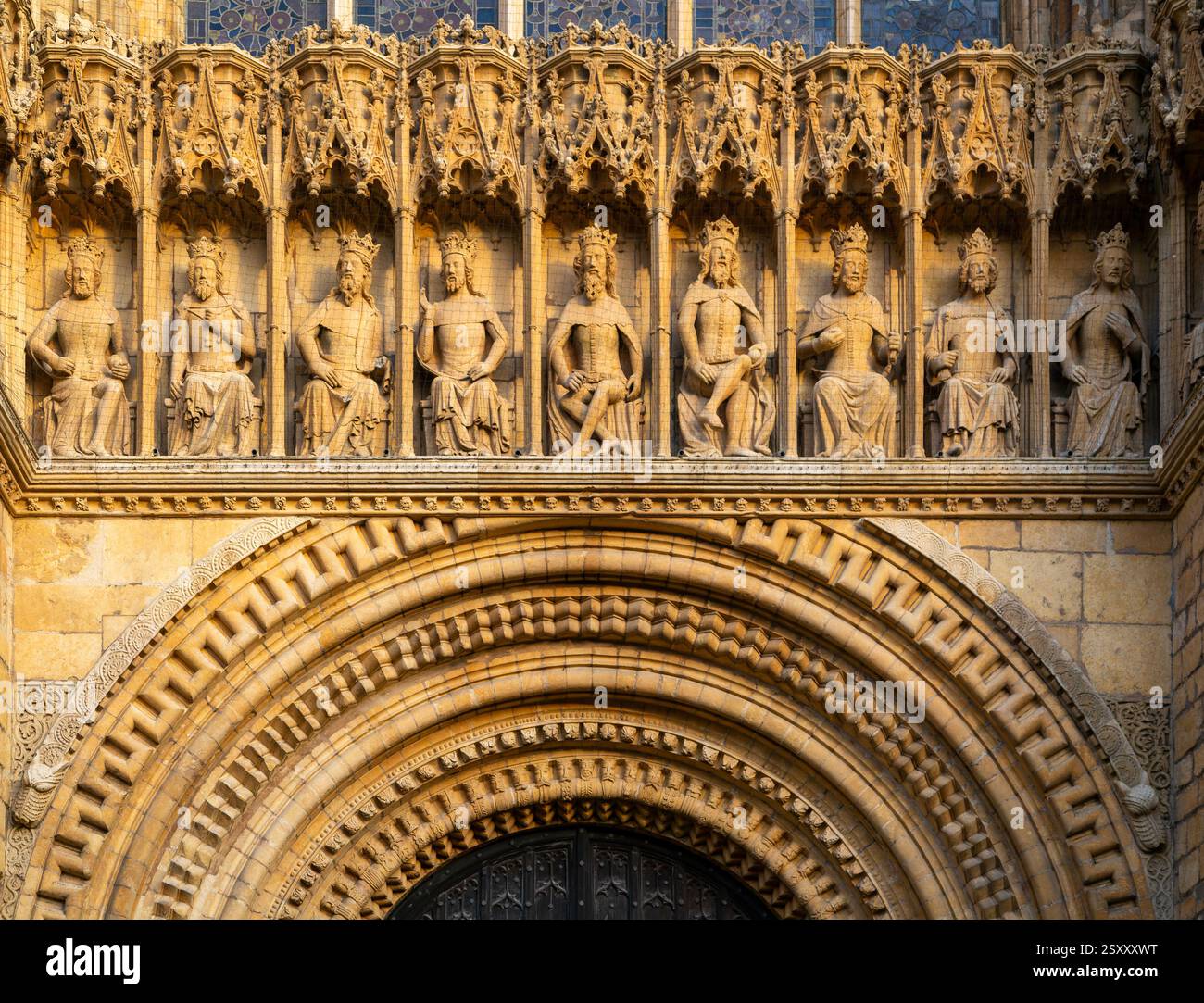 Carved stonework figures of kings, Gallery of Kings, frontage of ...