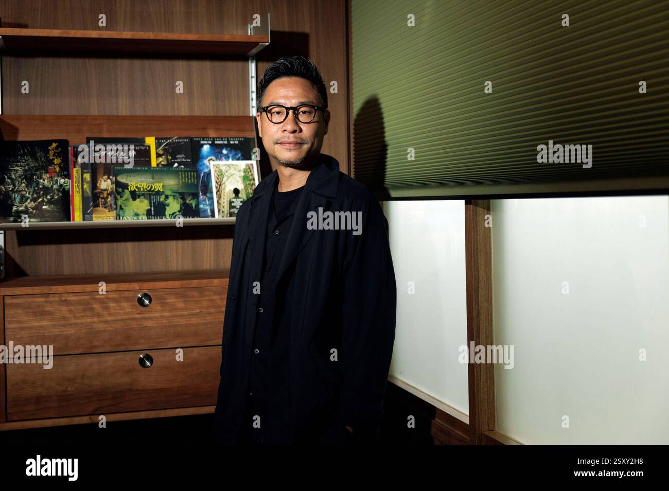 Li Tsz-chun bei einm exklusiven Photoshooting in seinem Studio ...