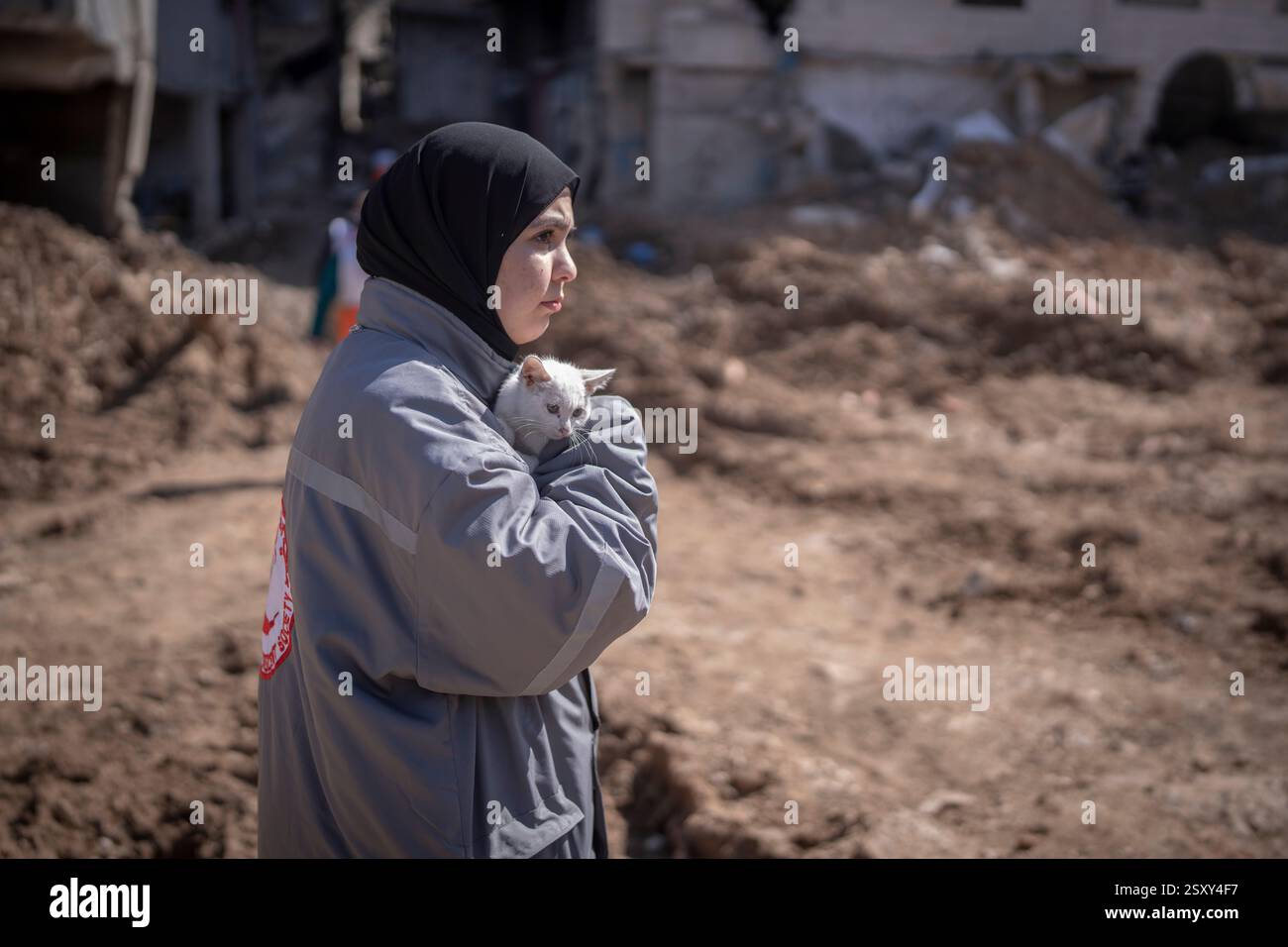Tulkarm, Palestinian Territories. 26th Feb, 2025. A member of the Red ...