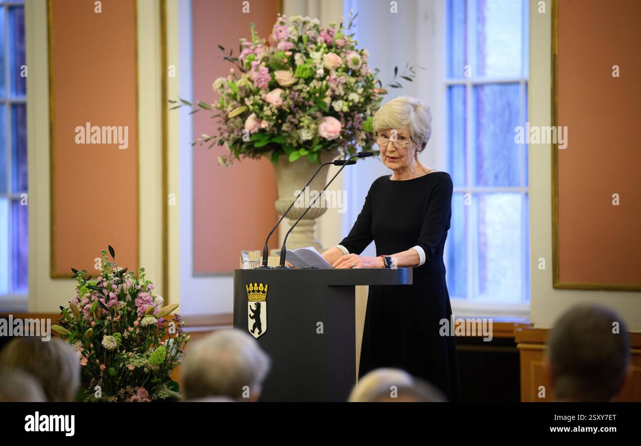 Berlin, Germany. 26th Feb, 2025. Friede Springer speaks at the awarding ...