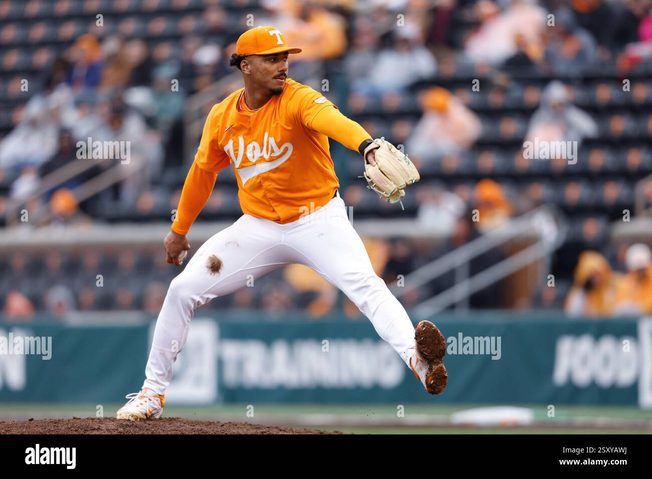 Tennessee Volunteers starting pitcher Marcus Phillips (23) in action ...