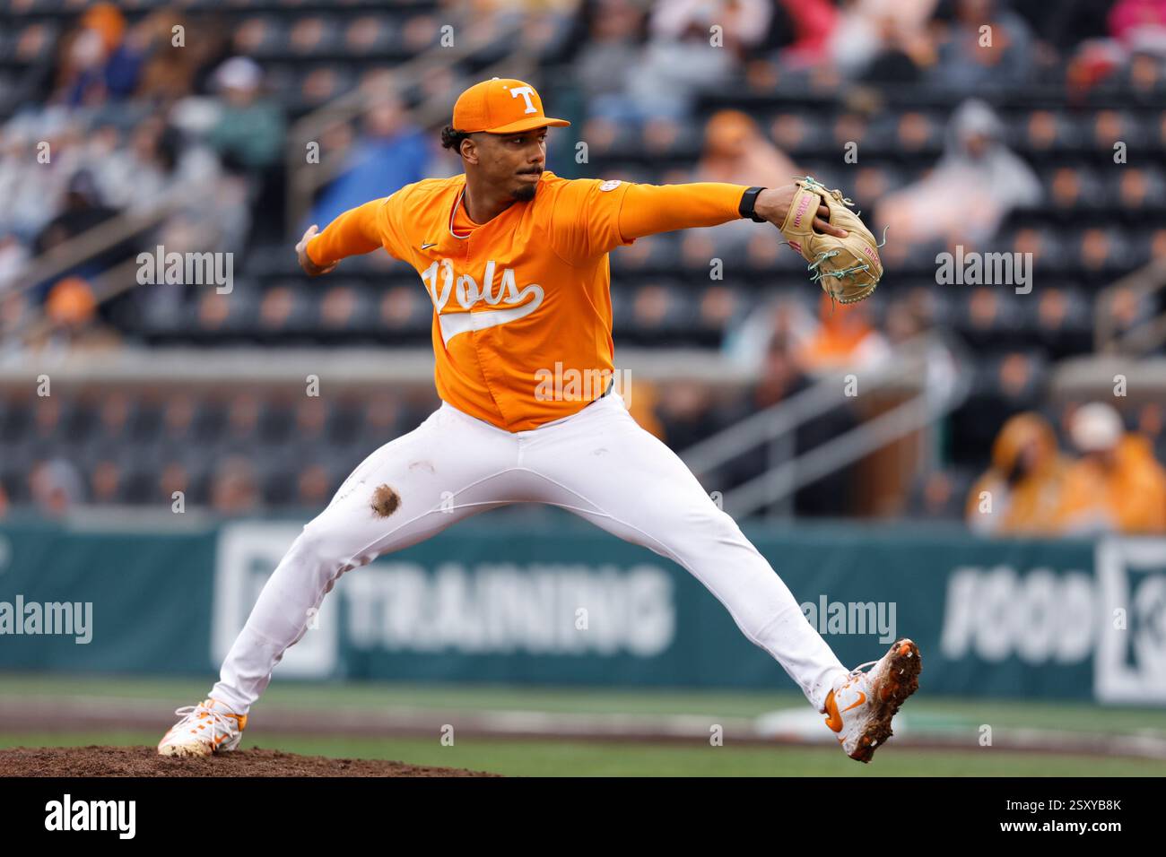 Tennessee Volunteers starting pitcher Marcus Phillips (23) in action ...