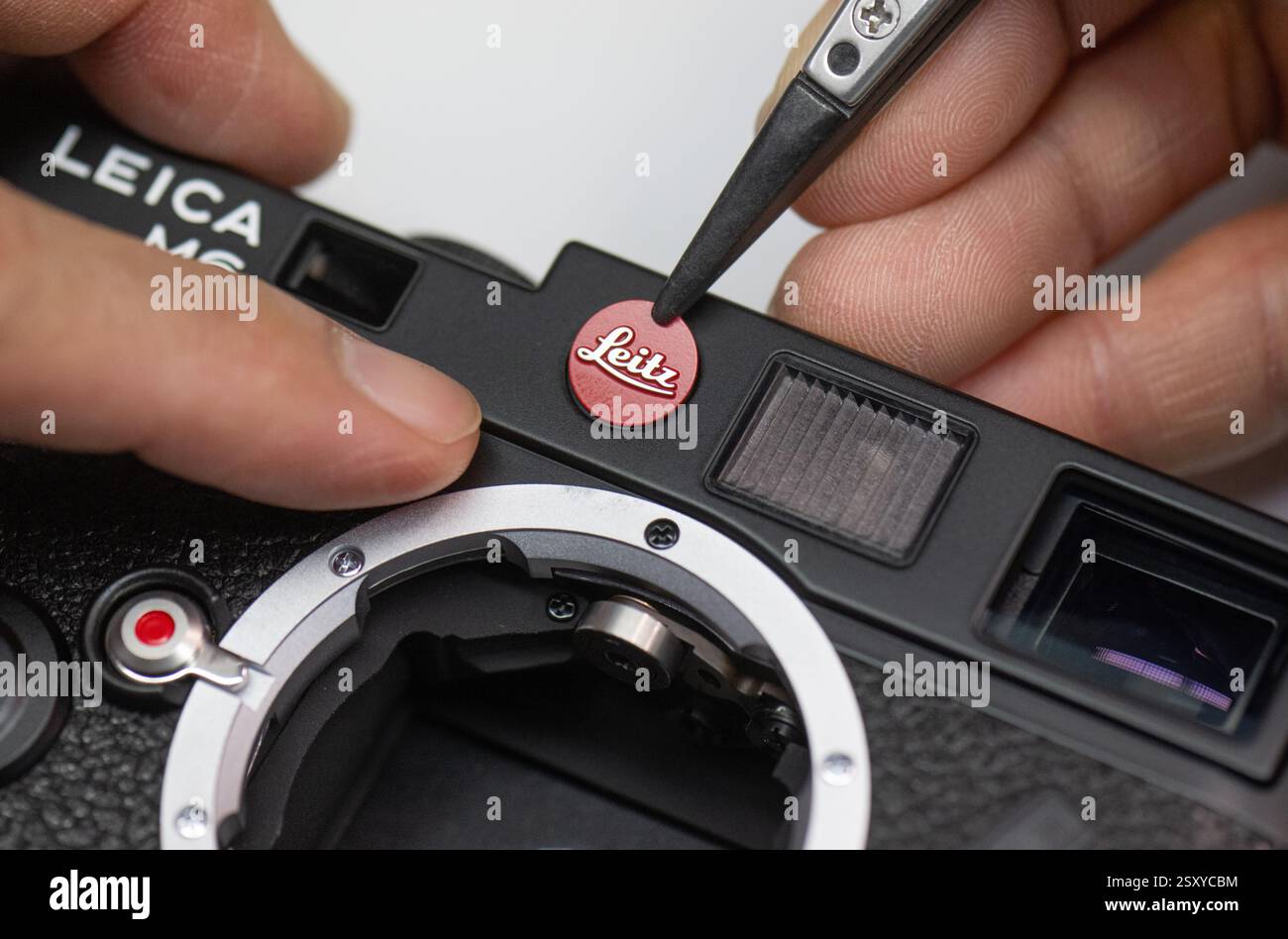 Leica m6 with a leitz logo hi-res stock photography and images - Alamy