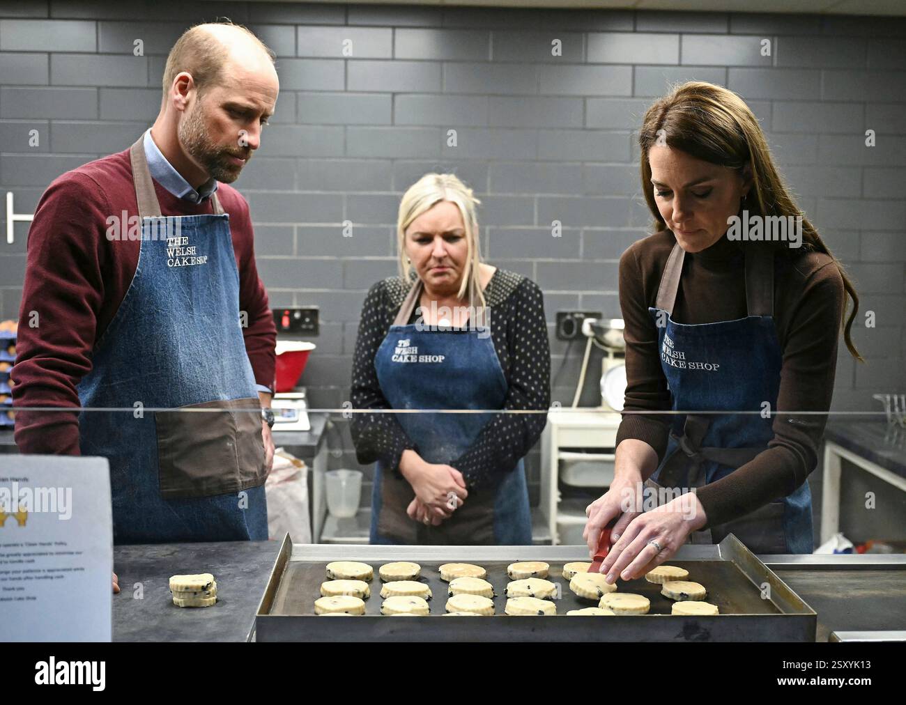 Britain's Prince William and Britain's Kate, Princess of Wales place ...