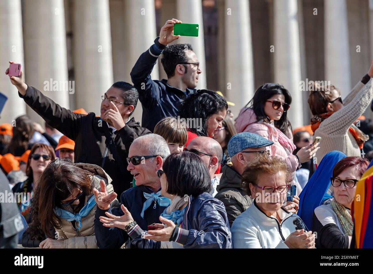 Vatican City, Vatican, Vatican. 30th Apr, 2016. Crowd in St. Peter's ...