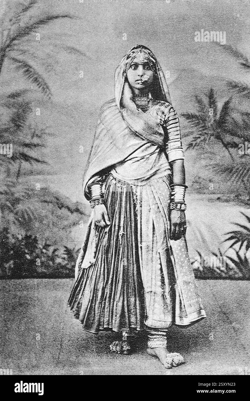 Marwari woman hi-res stock photography and images - Alamy