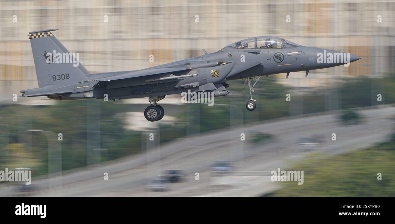 Republic of Singapore Air Force F-15SG Stock Photo - Alamy