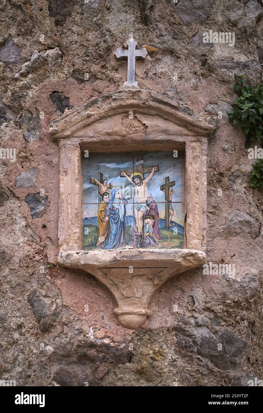 Motif Crucifixion of Jesus, Baldosa, image of a saint, wall tile on the ...