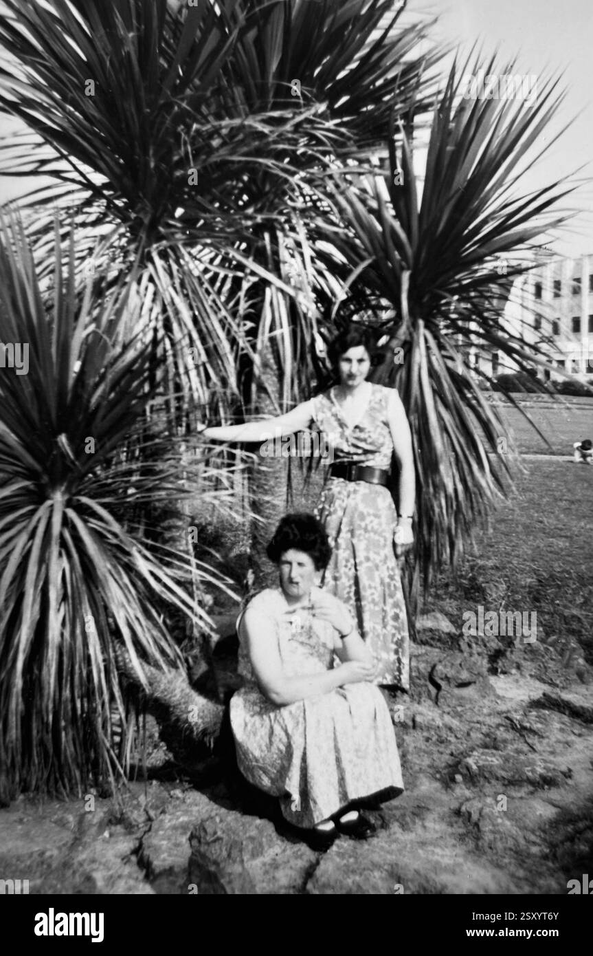 Group elderly people look Black and White Stock Photos & Images - Alamy