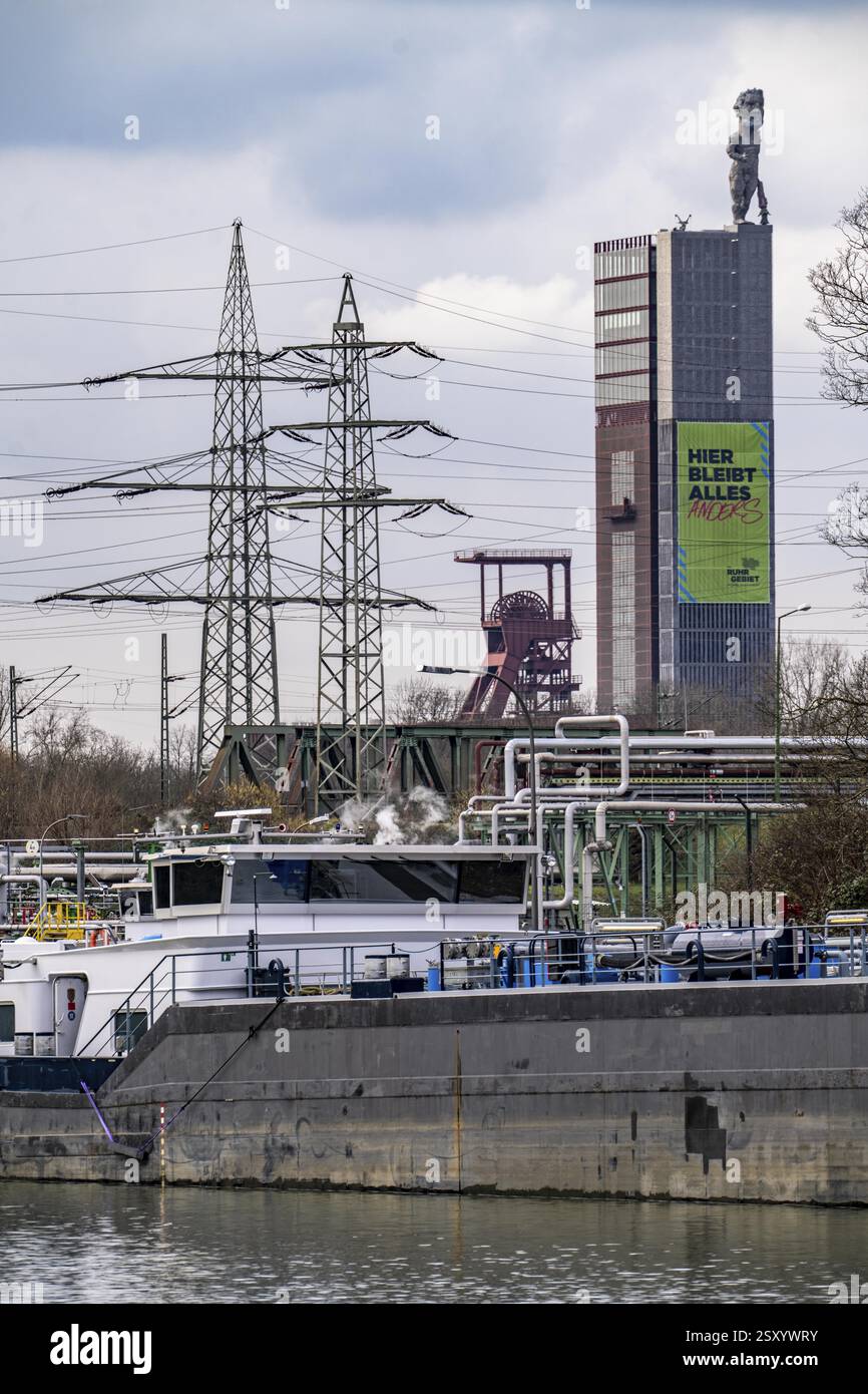 Canal harbour, loading facilities, tank farm for mineral oil products ...