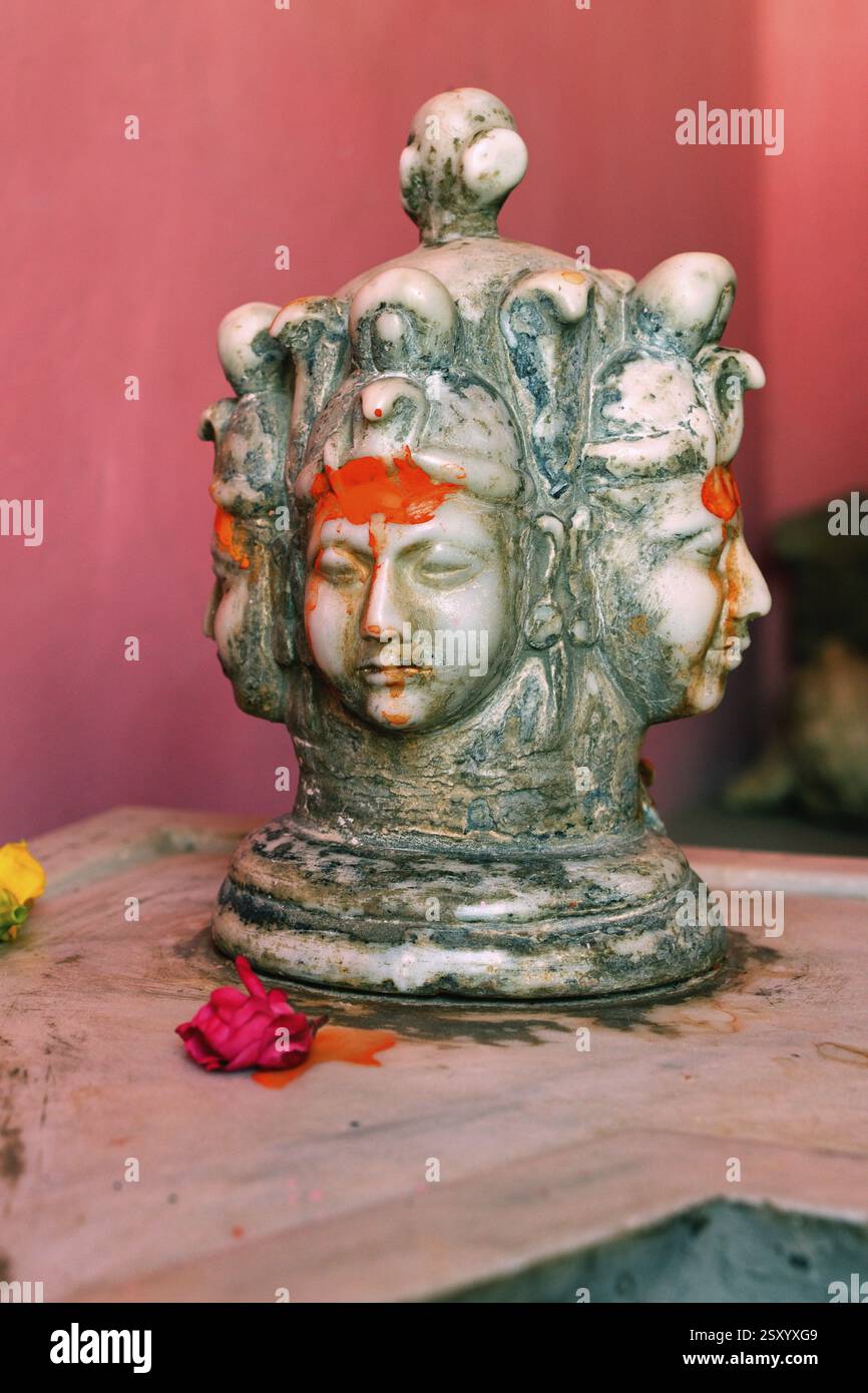 Statue of mota ram dwara in ram mandir, Idar, Sabarkantha, Gujarat ...