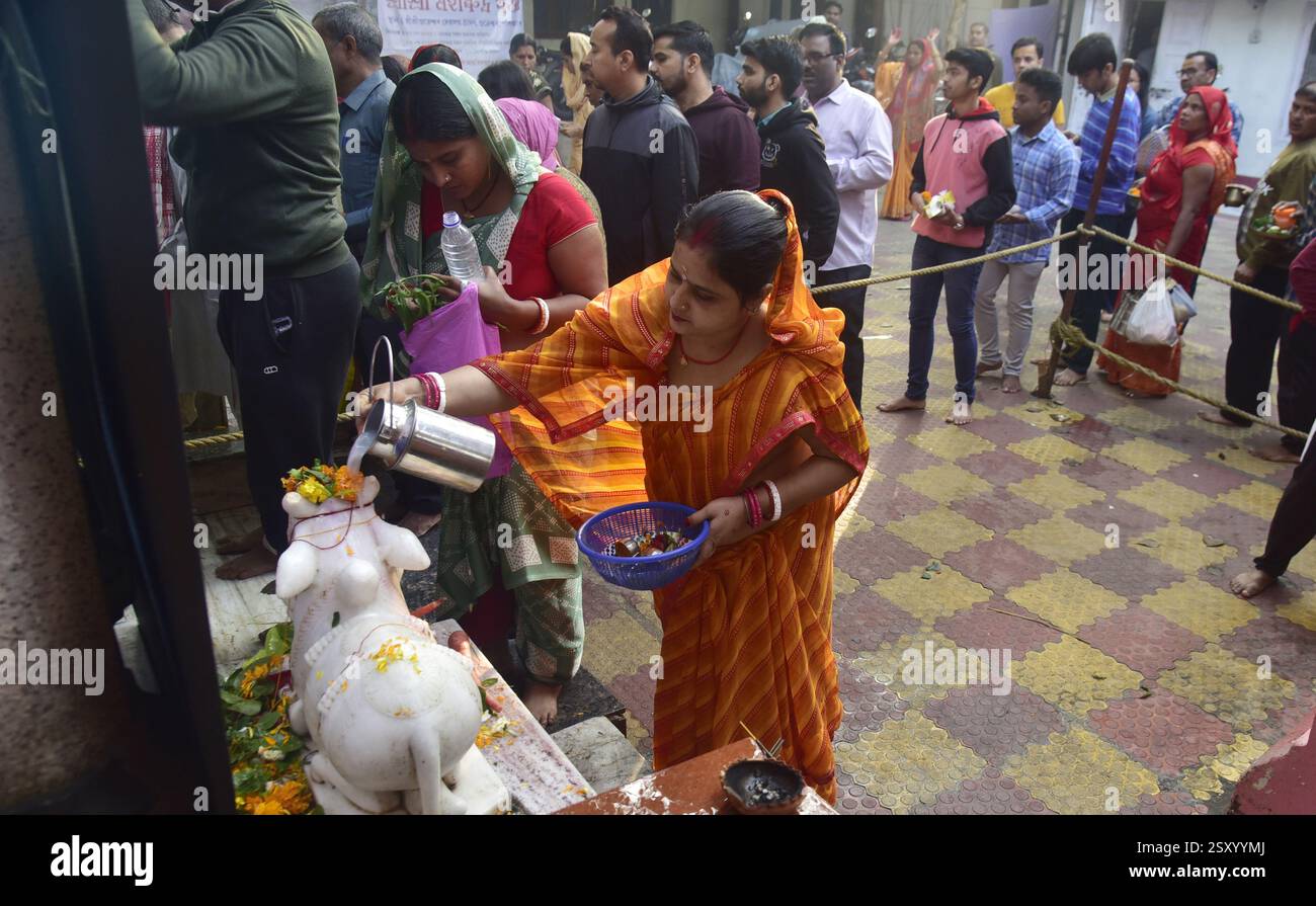February 26, 2025, Guwahati, Guwahati, India: Devotees offer prayer to ...