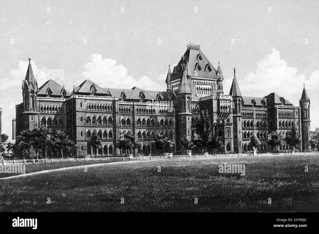 Outside the high court Black and White Stock Photos & Images - Alamy