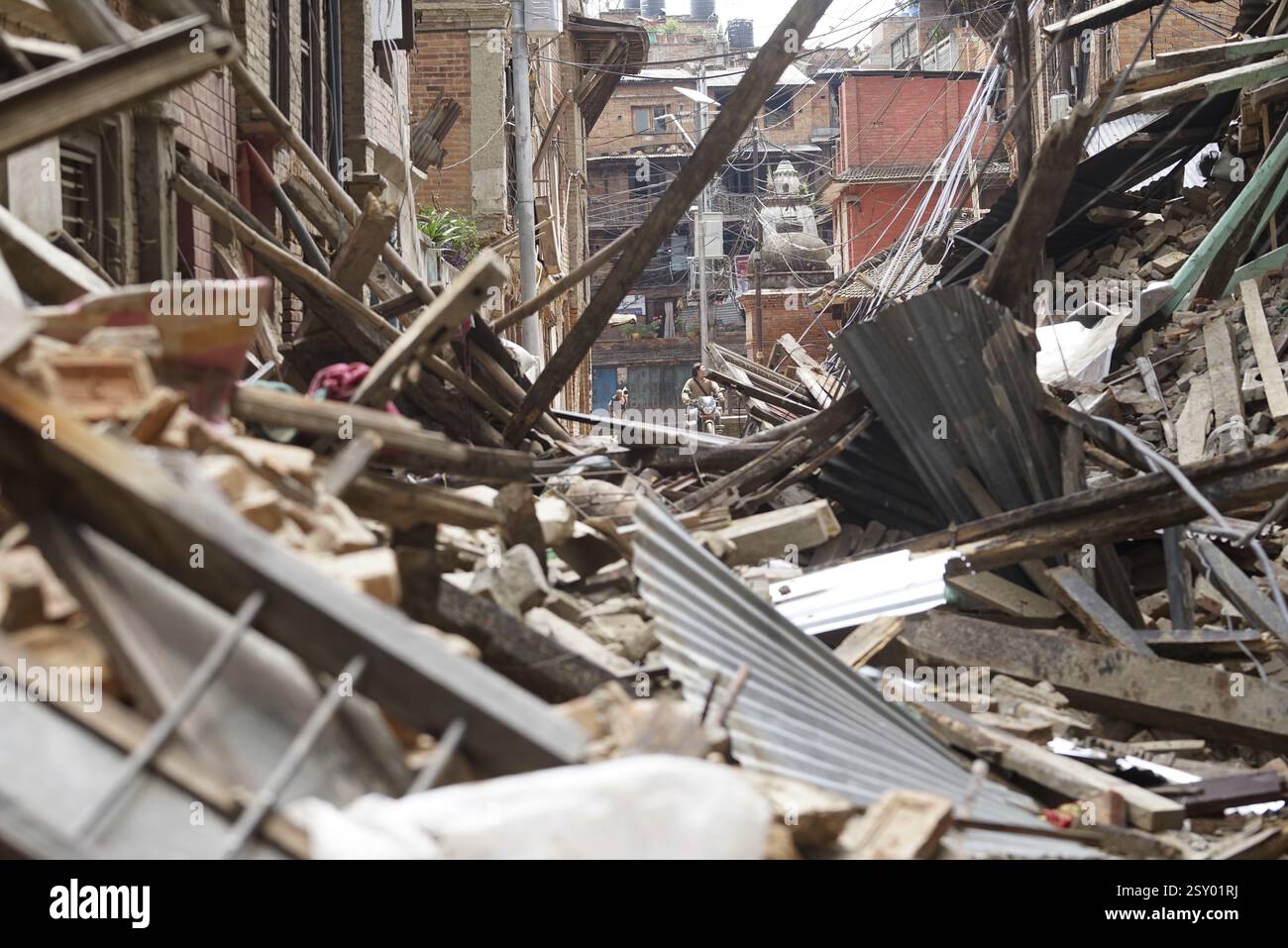 Residential building collapsed, earthquake, nepal, asia Stock Photo - Alamy