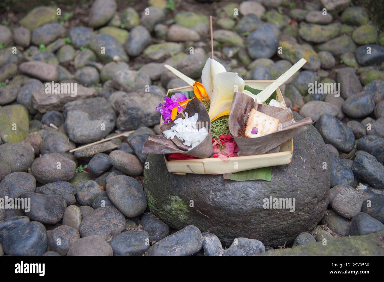 Balinese baskets hi-res stock photography and images - Alamy
