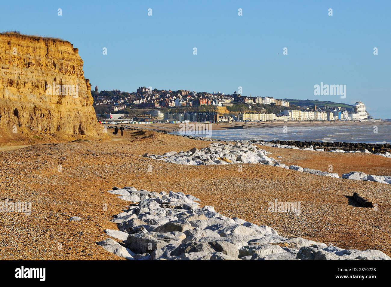 St Leonards-On-Sea, East Sussex, UK, from Bulverhythe beach Stock Photo ...