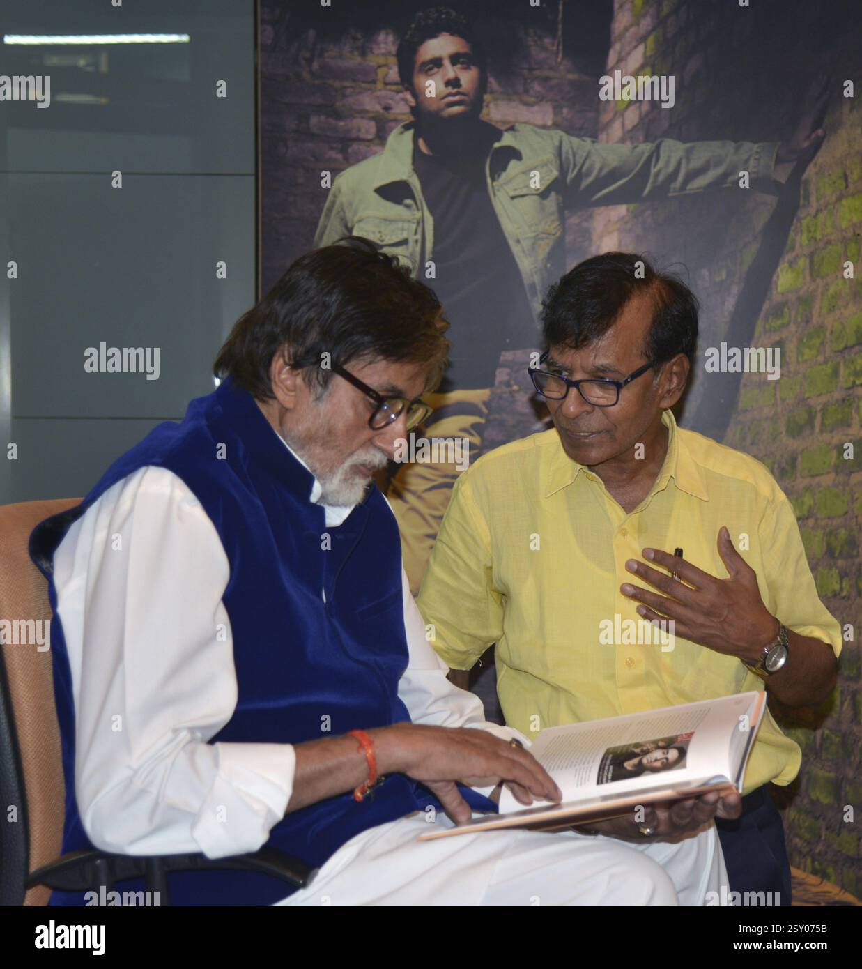 Indian bollywood actors, Amitabh Bachchan and Pradeep Chandra, India ...