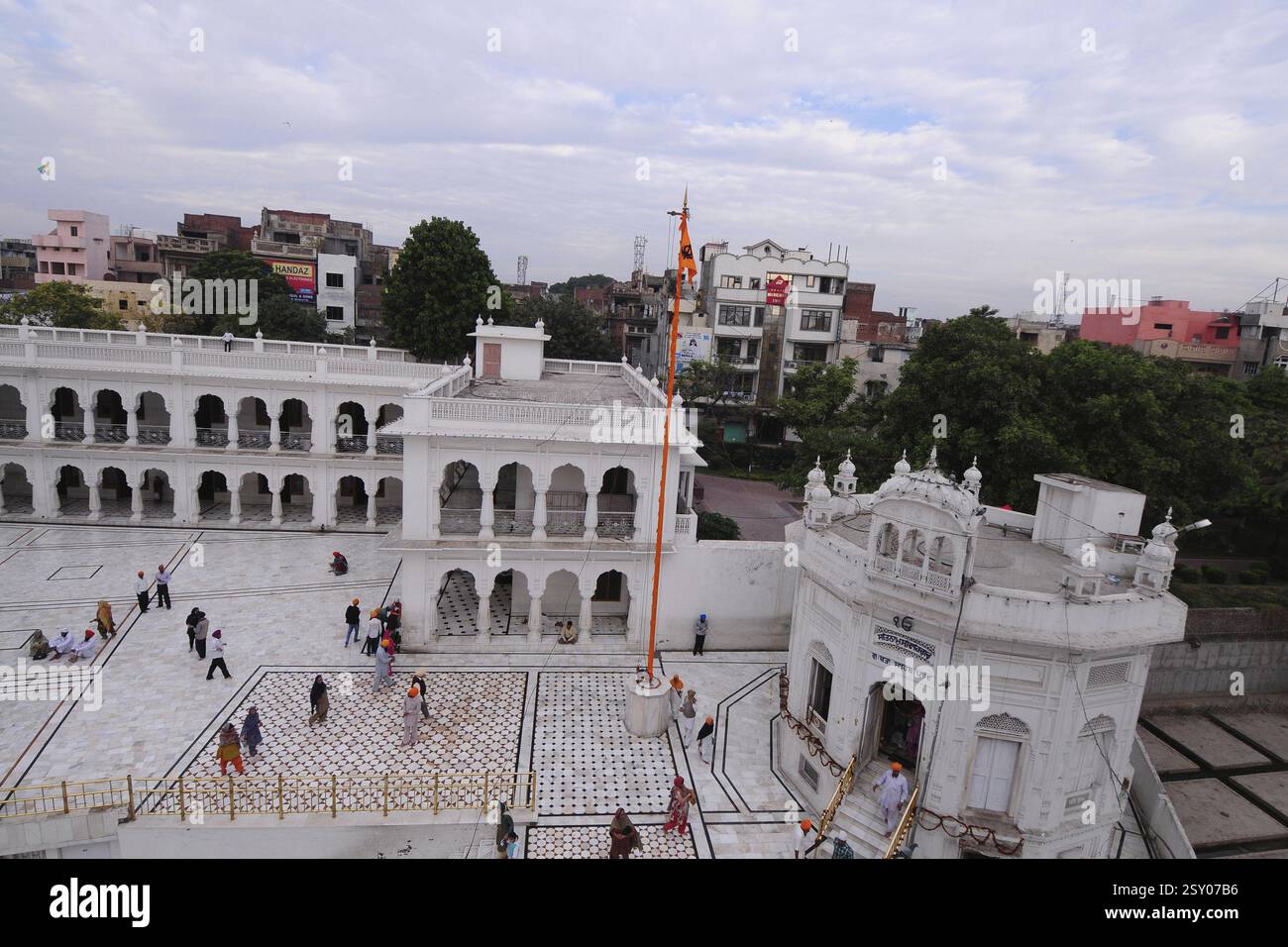 Nishaan sahib golden temple, amritsar, punjab, india, asia Stock Photo ...