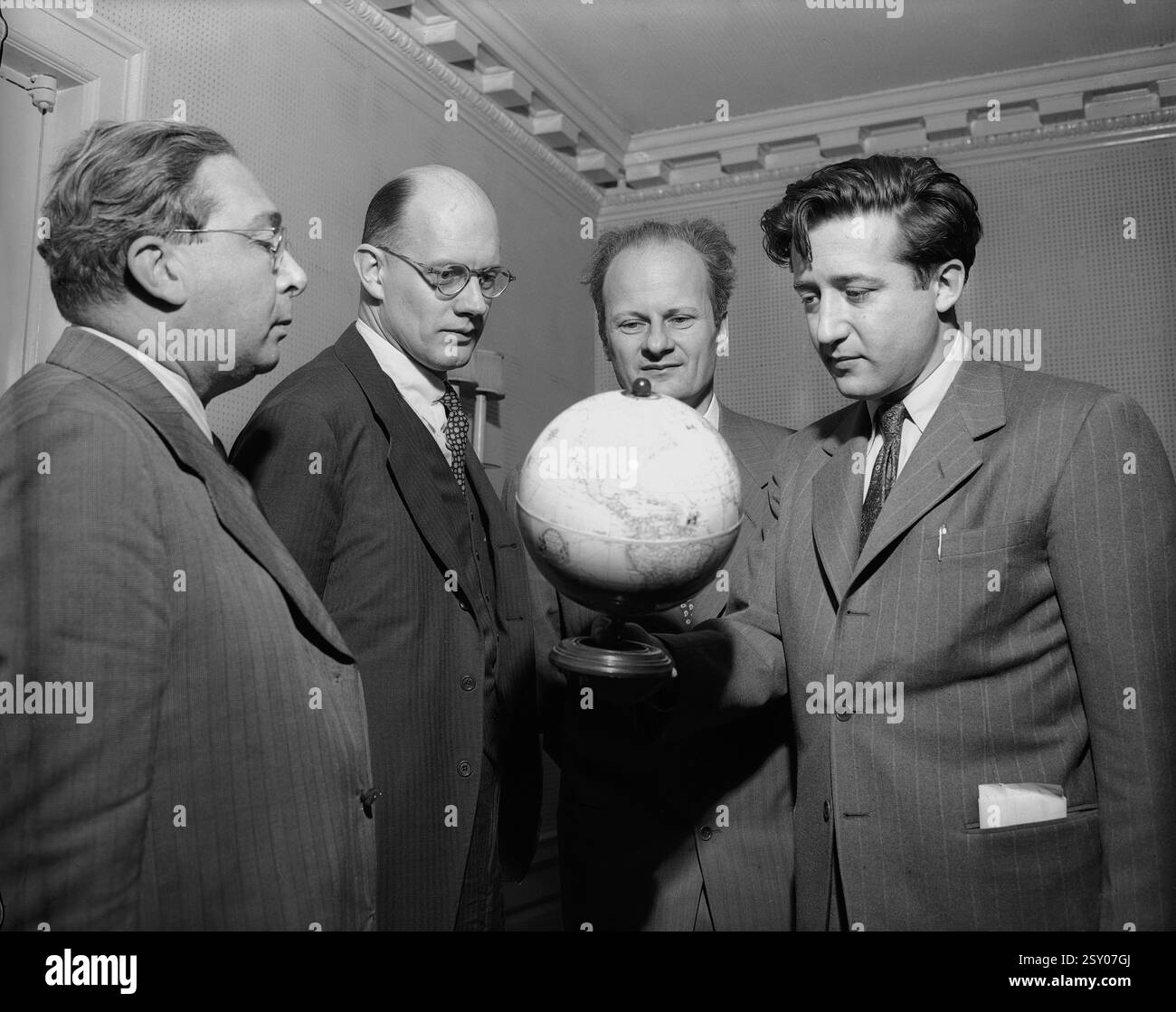 Atom scientists, left to right, Leo Szilard, Univ. of Chicago ...