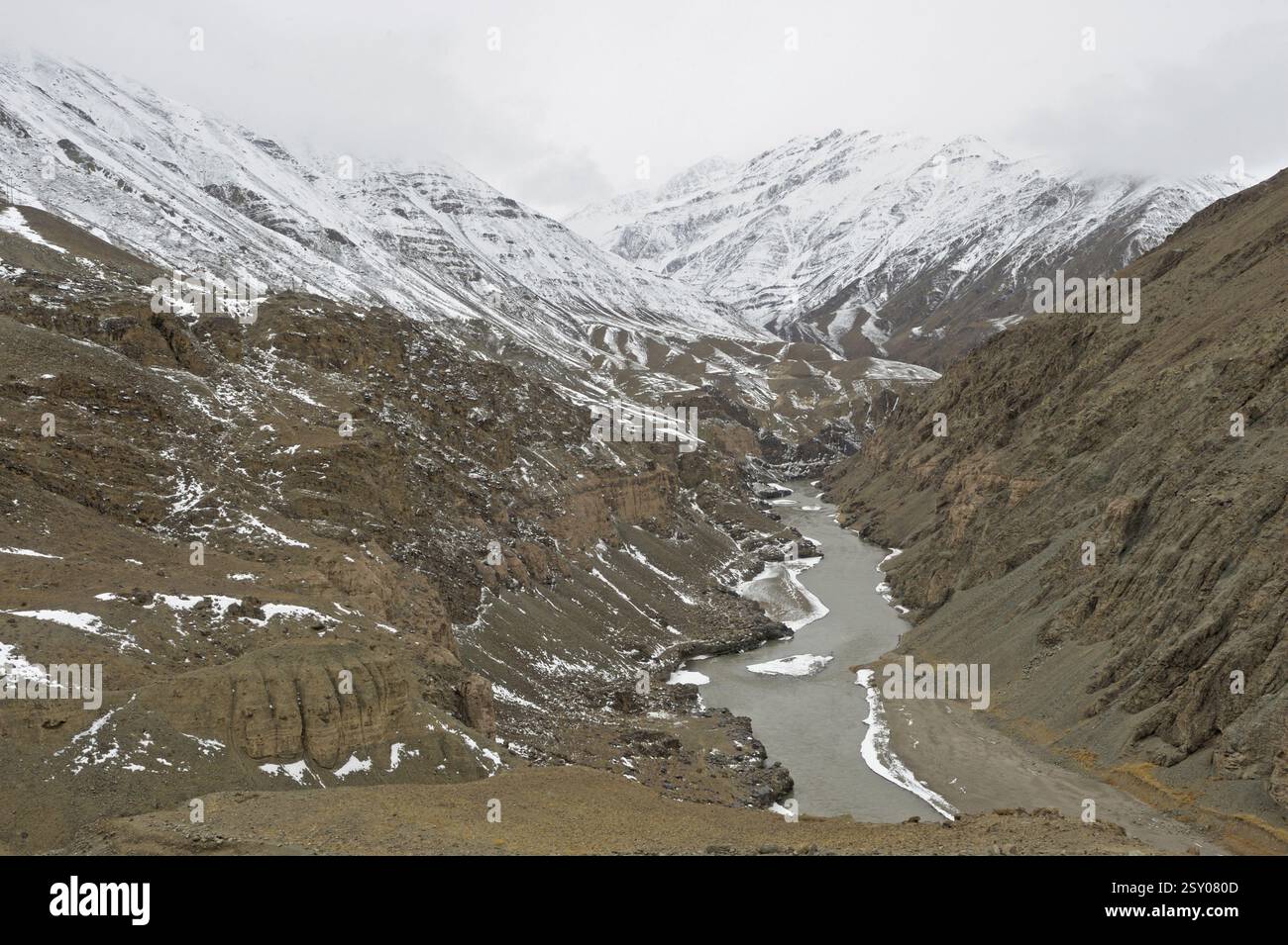 Indus river valley in the winters in ladakh, India, Asia Stock Photo ...