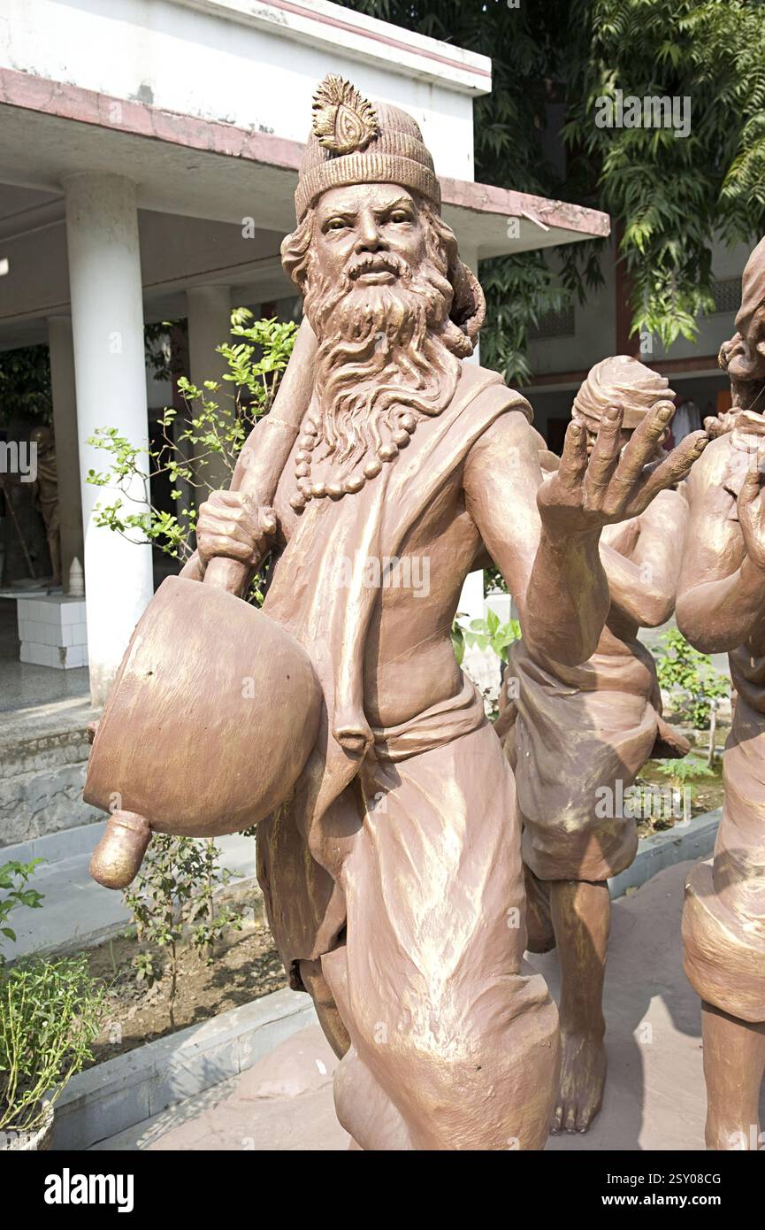 Sculpture of kabir and sant singing, varanasi, uttar pradesh, Asia ...