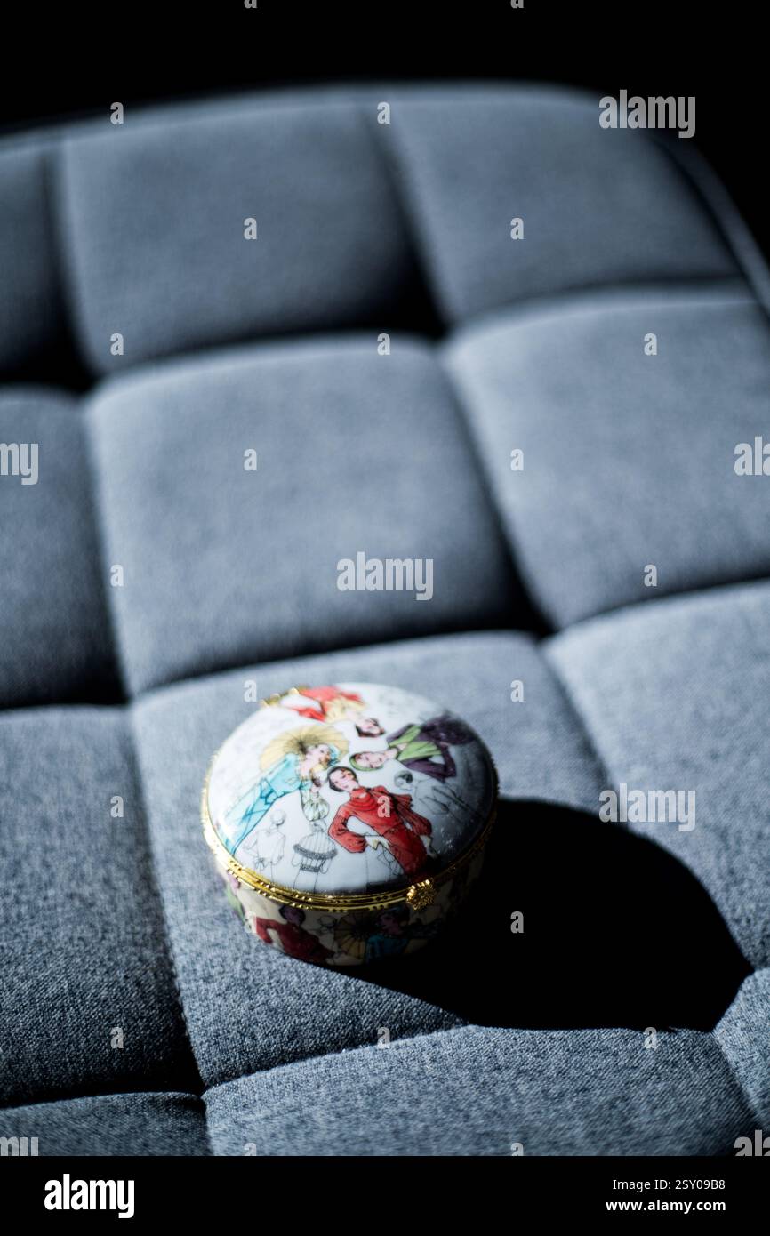 Ornate aesthetic hi-res stock photography and images - Alamy