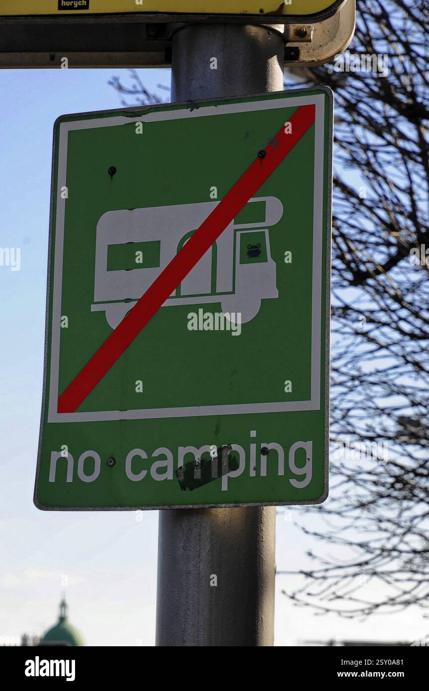 Sign with an image of a crossed-out caravan indicating a camping ban ...