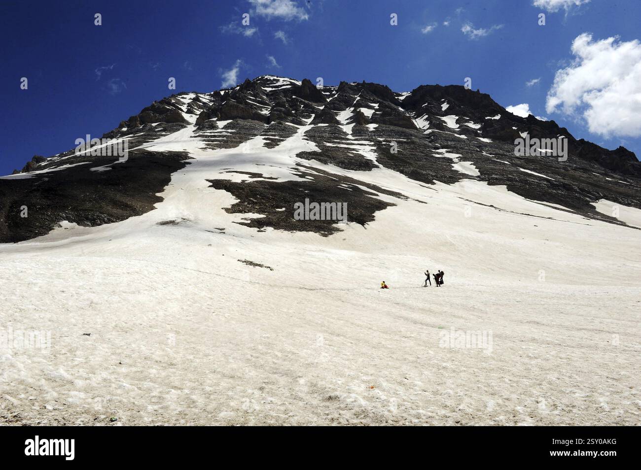 Pilgrim mahagunas pass to ganesh top, amarnath yatra, Jammu Kashmir ...