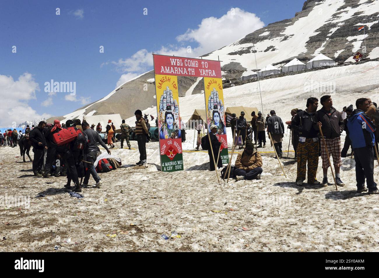 Pilgrim mahagunas pass to ganesh top, amarnath yatra, Jammu Kashmir ...