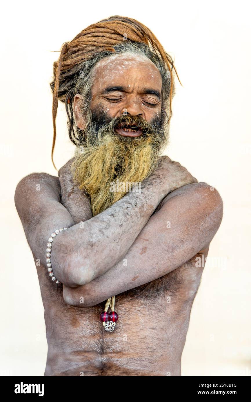 naga hindu saint in sacred trance during mahakumbh festival Stock Photo ...