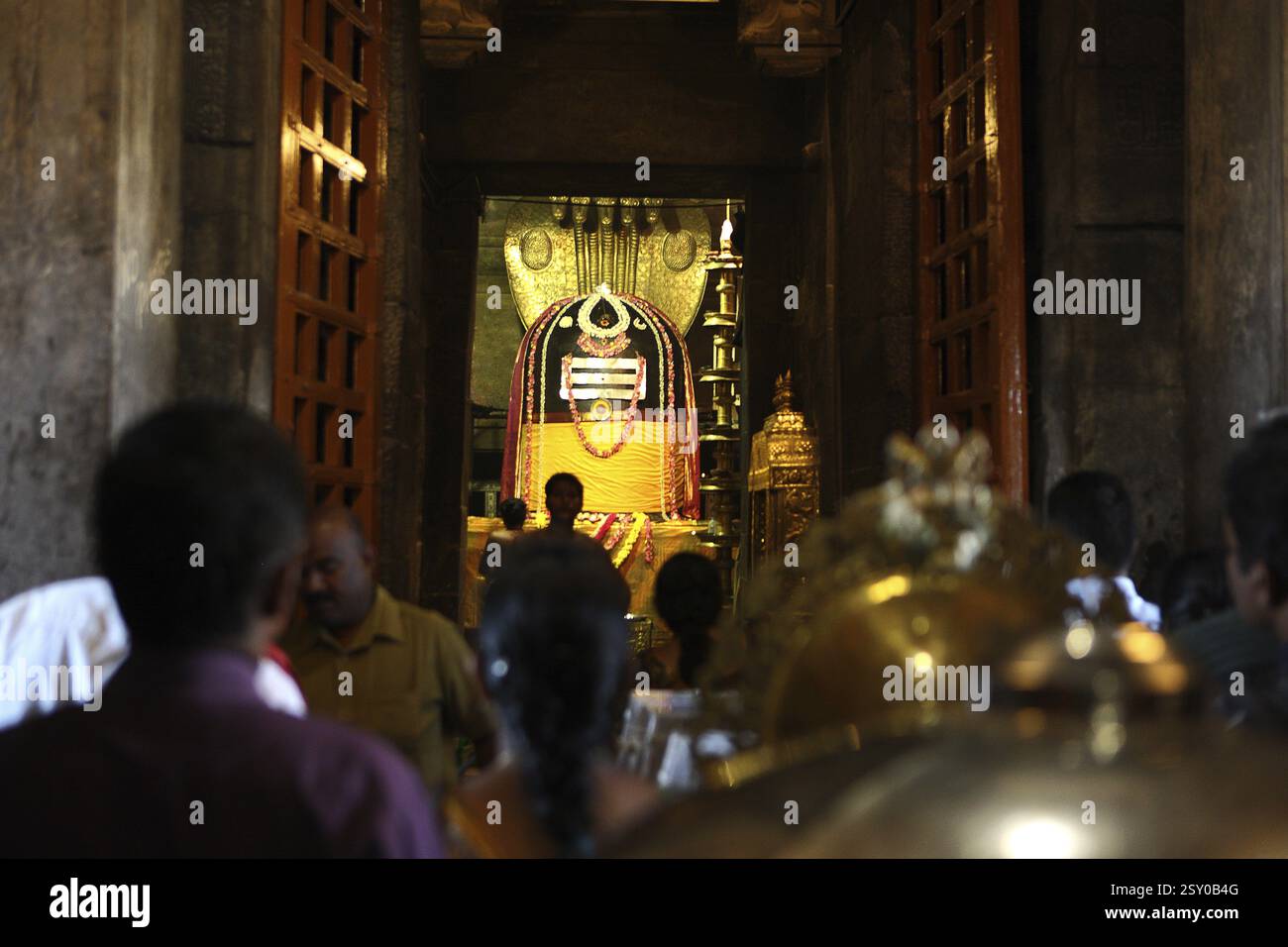 Shiva linga hi-res stock photography and images - Alamy