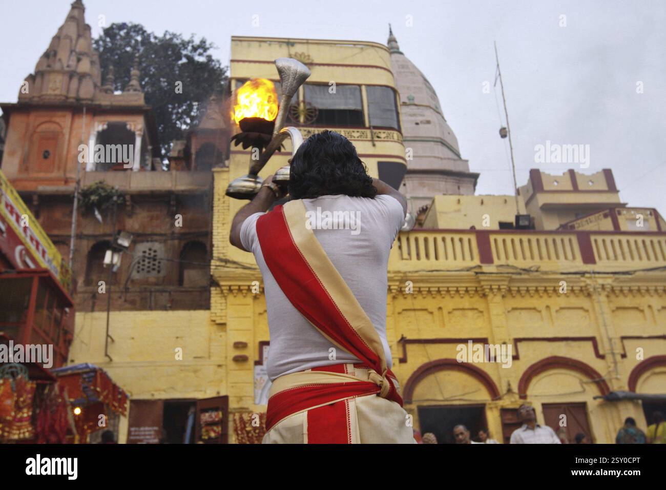 Priest perform Ganga Aarti in dashashwamedh Ghat at Varanasi Uttar ...