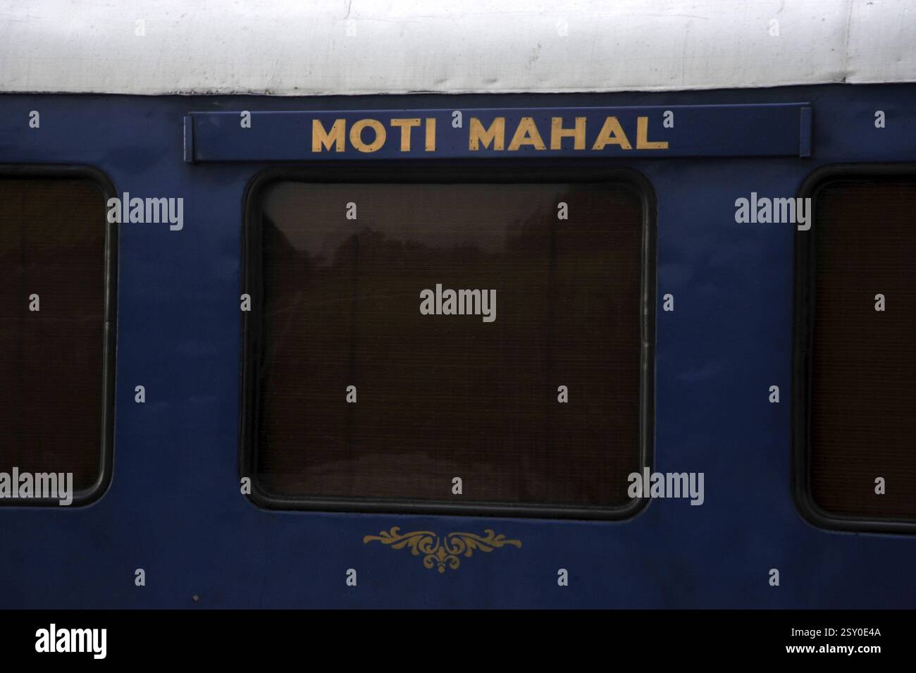Moti mahal Royal Rajasthan on Wheels train Madhya Pradesh Khajuraho ...
