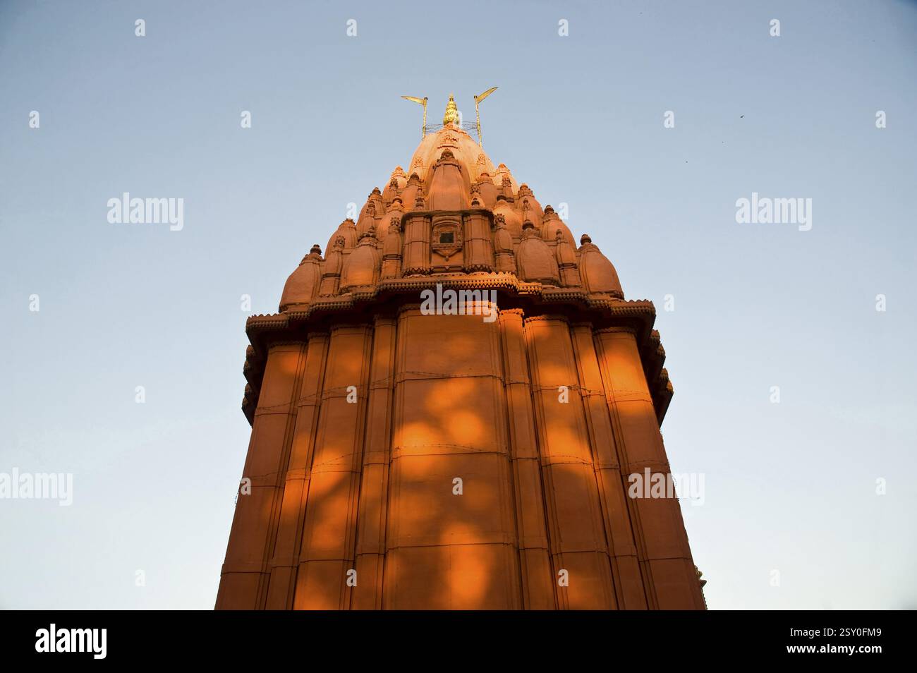 Shiva temple prayag ghat, varanasi, uttar pradesh, india, asia Stock ...